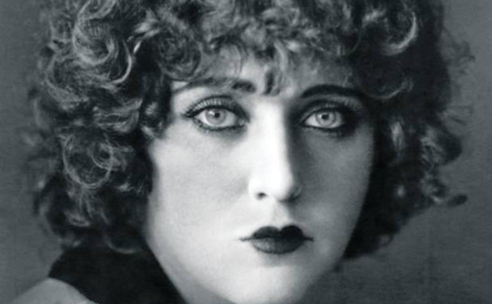 Un retrato de la artista, que nunca se dejó fotografiar en la edad madura./