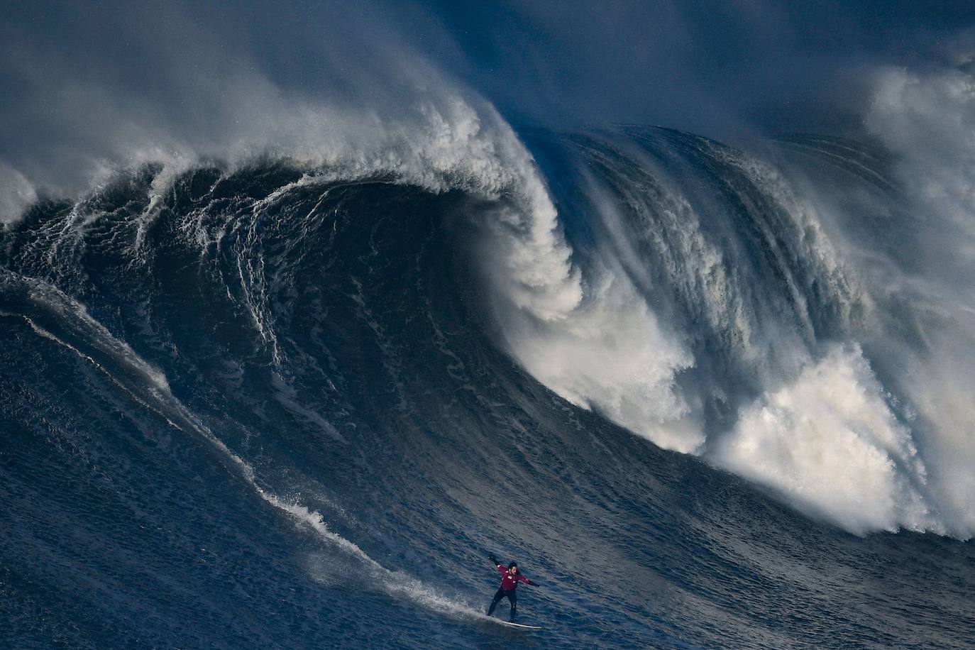 Fotos: El cañón de Nazaré, la ola más grande del mundo | El Correo