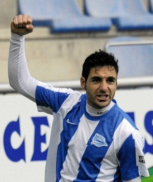 Asier Salcedo acaricia su renovación | El Correo